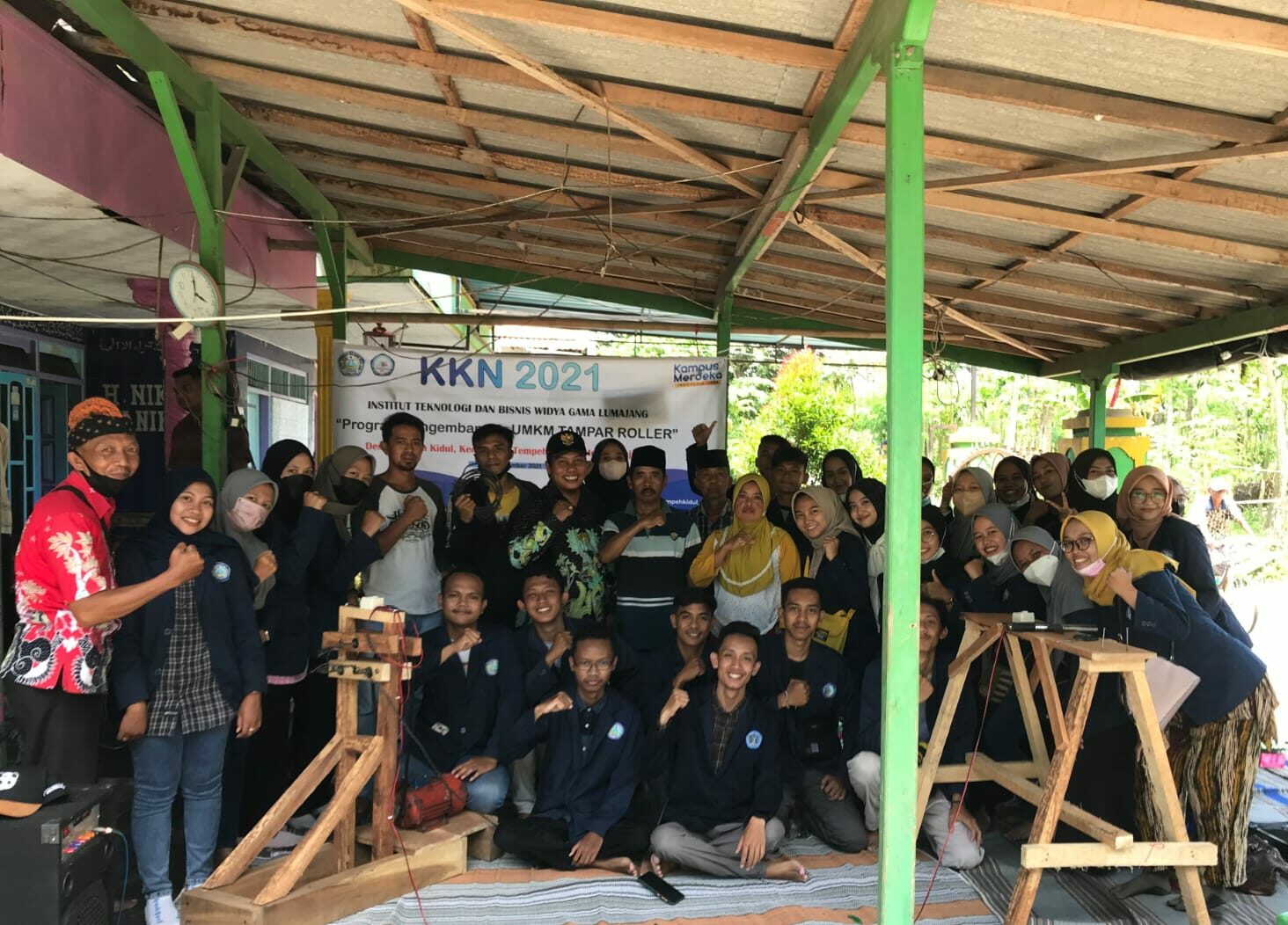 Bikin Takjub, Mahasiswa KKN ITB WiGa Ciptakan Tampar Roller. – Institut ... Bikin Takjub, Mahasiswa KKN ITB WiGa Ciptakan Tampar Roller. – Institut ...